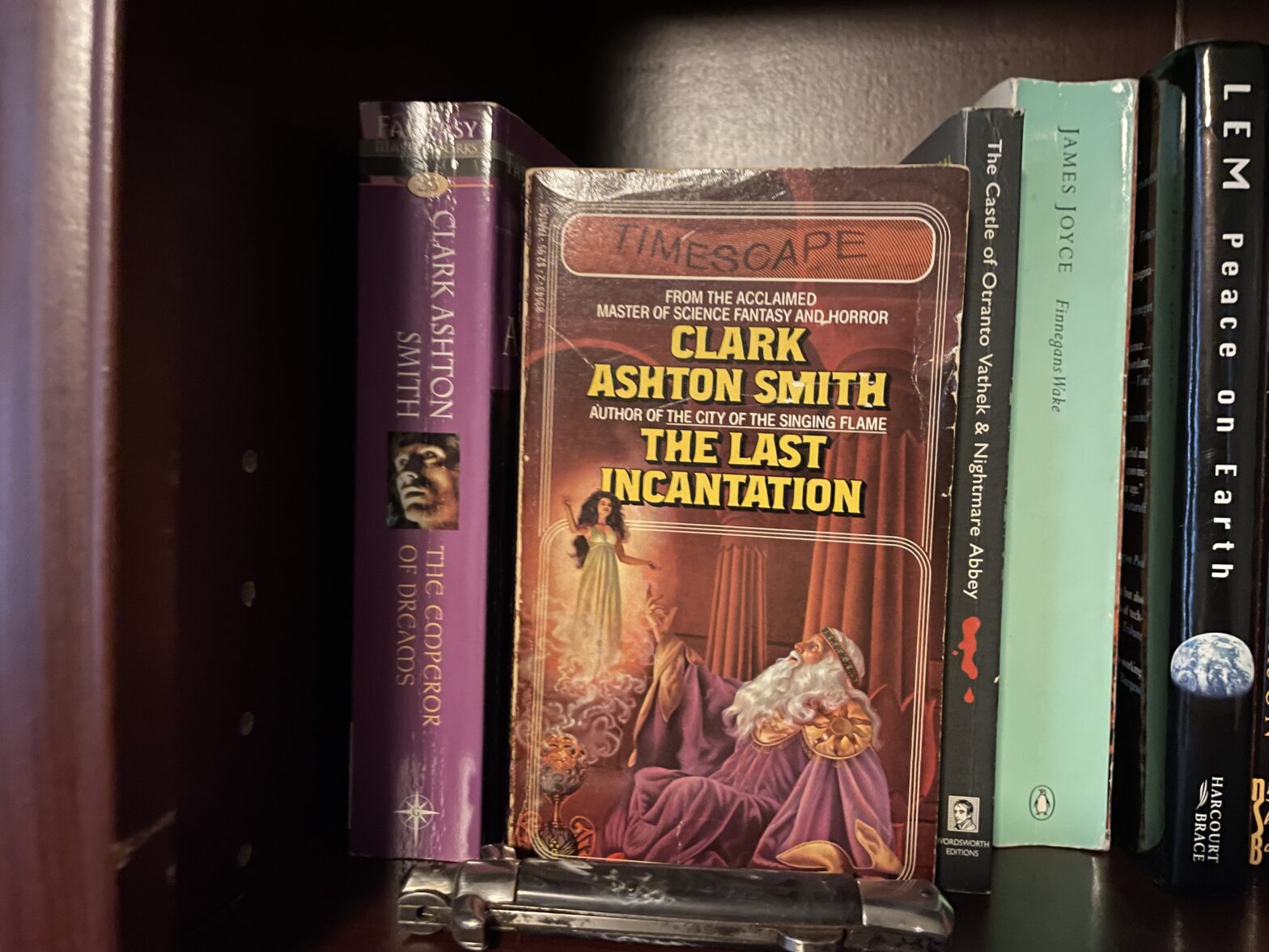 Clark Ashton Smith. The Last Incantation – Ken Lizzi